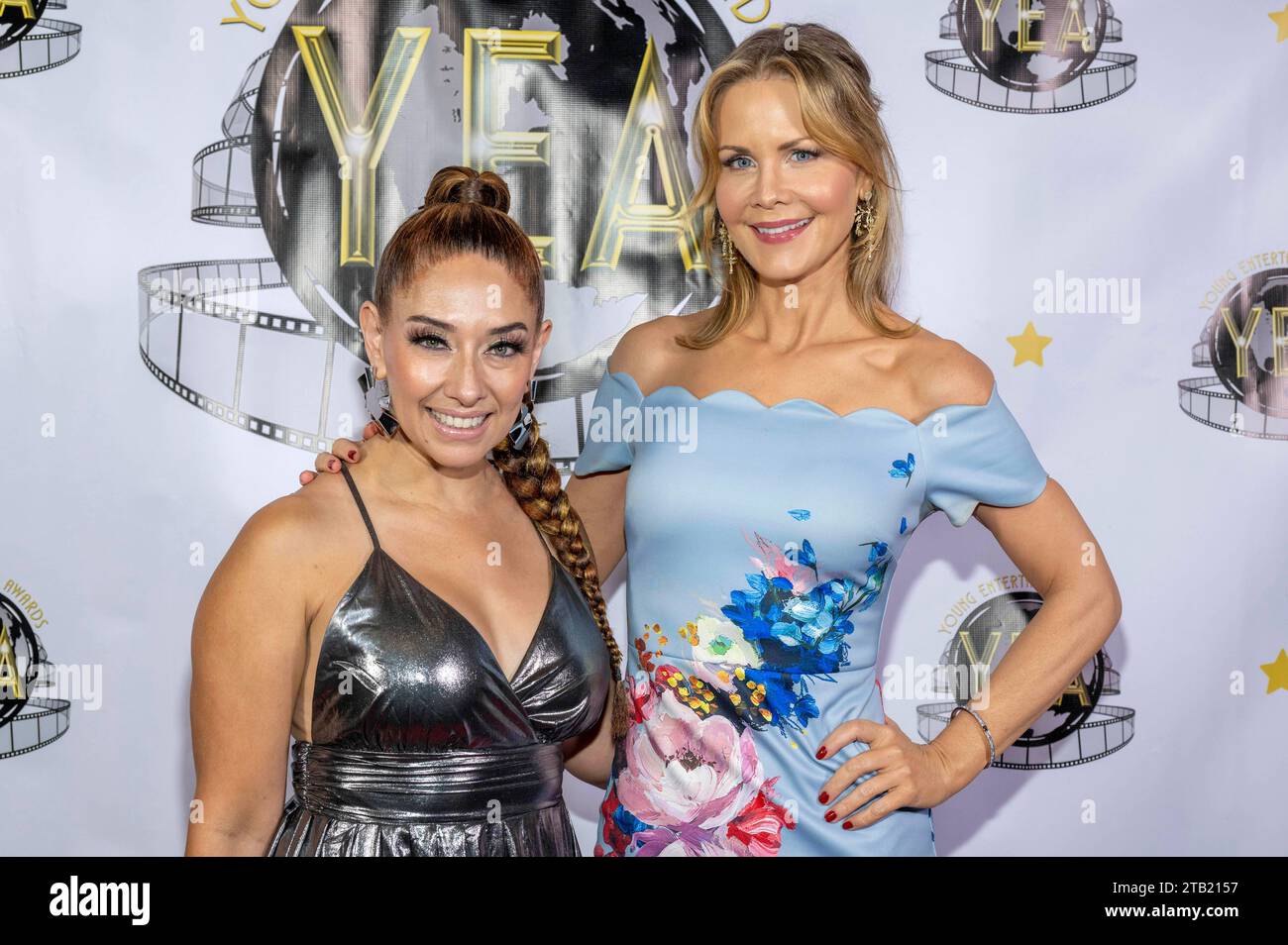 Alitzah Wiener und Josie Davis bei der Verleihung der 8. Young ...
