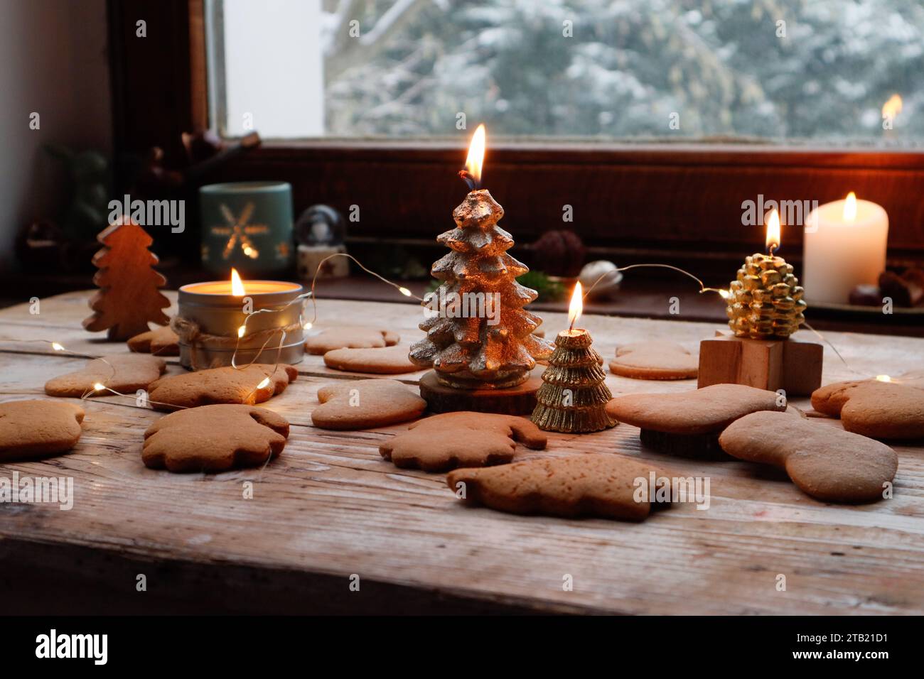 Burning christmas tree hi-res stock photography and images - Alamy