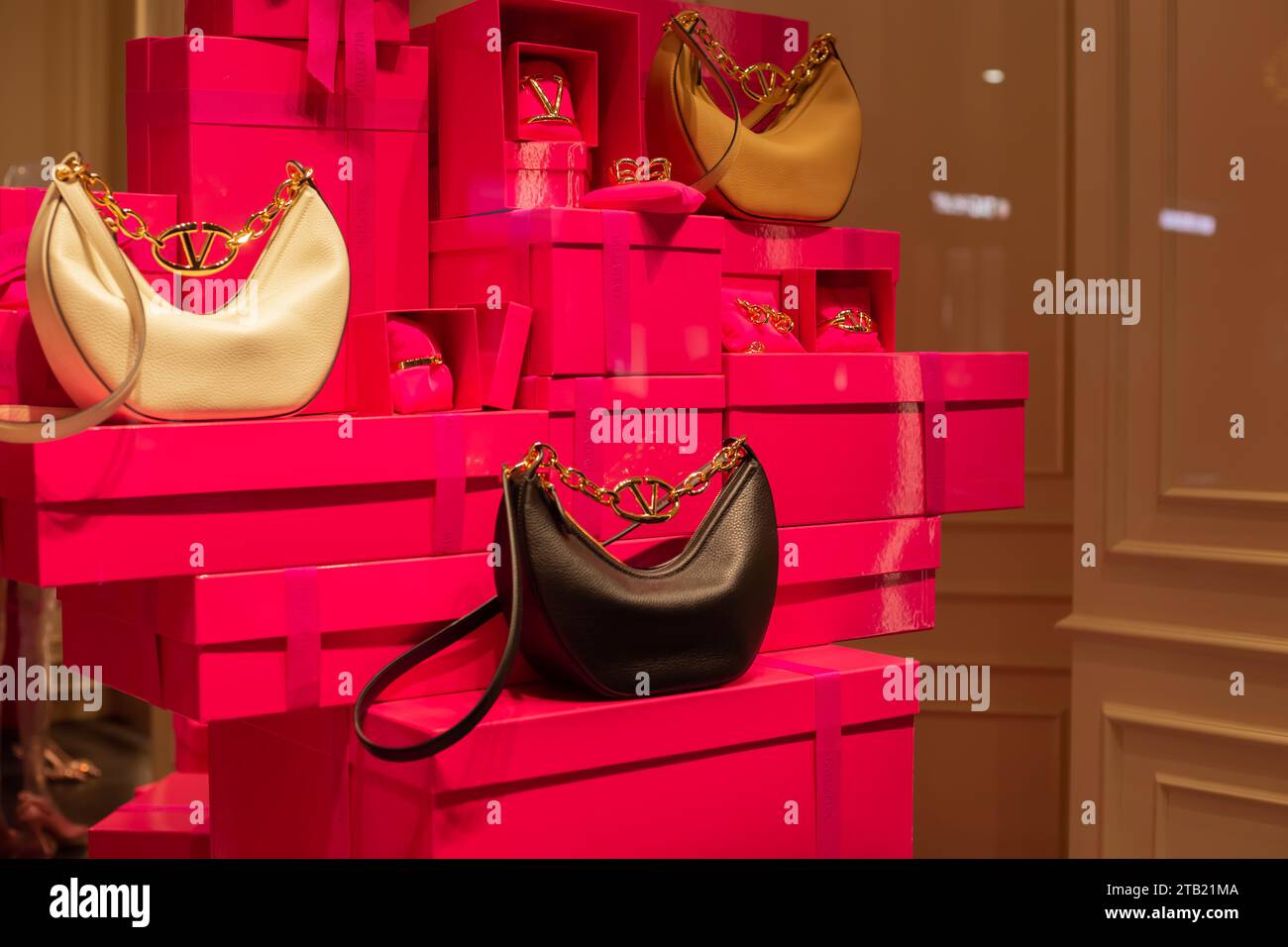 Via Monte Napoleone. Beautiful showcase in a fashionable area of Milan ...