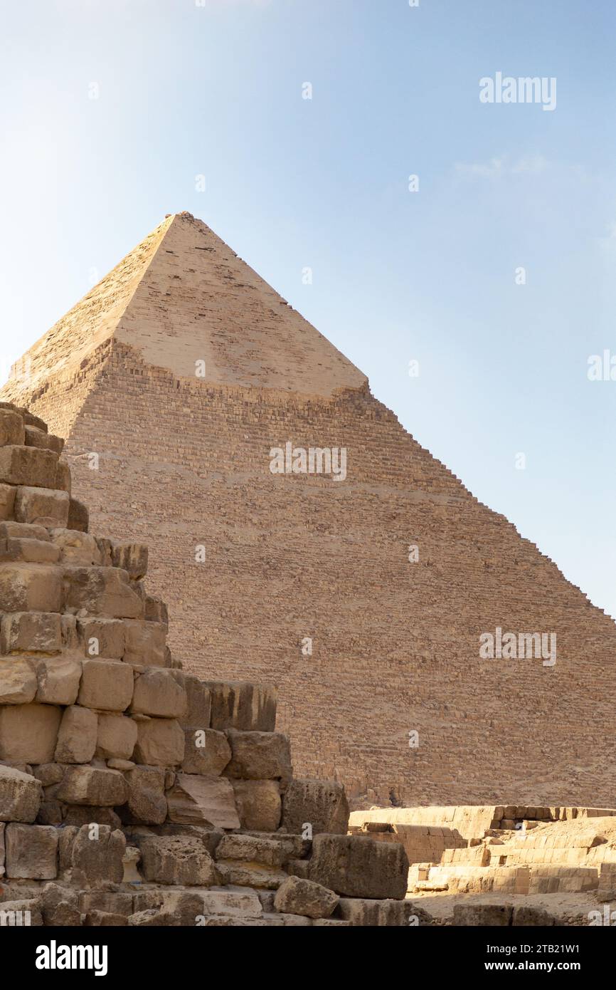 Kefren pyramid during sunny day in Cairo, Egypt Stock Photo - Alamy