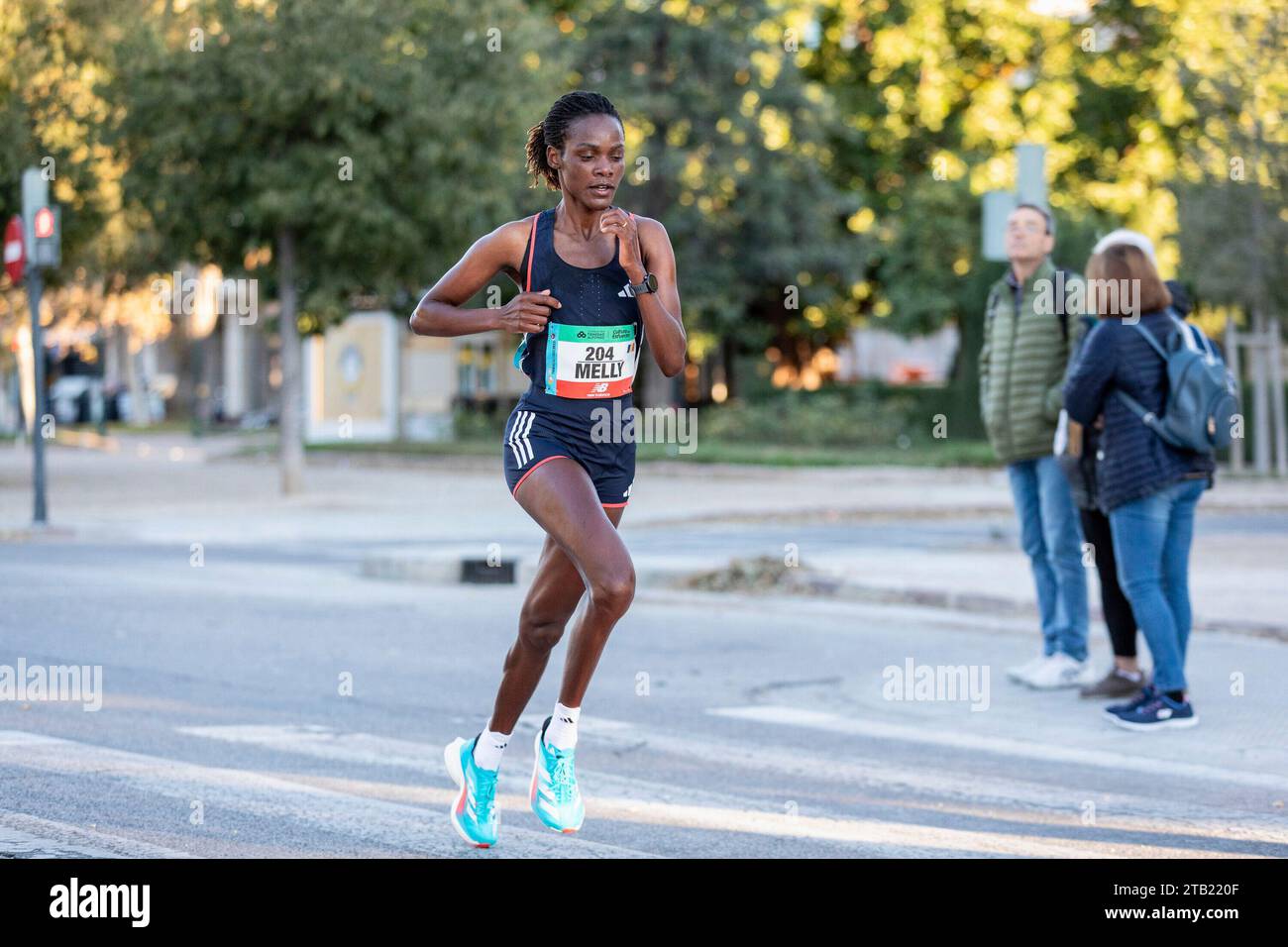Joan Chelimo MELLY (#204, KEN) beim Marathon-Lauf in Valencia (Spanien ...