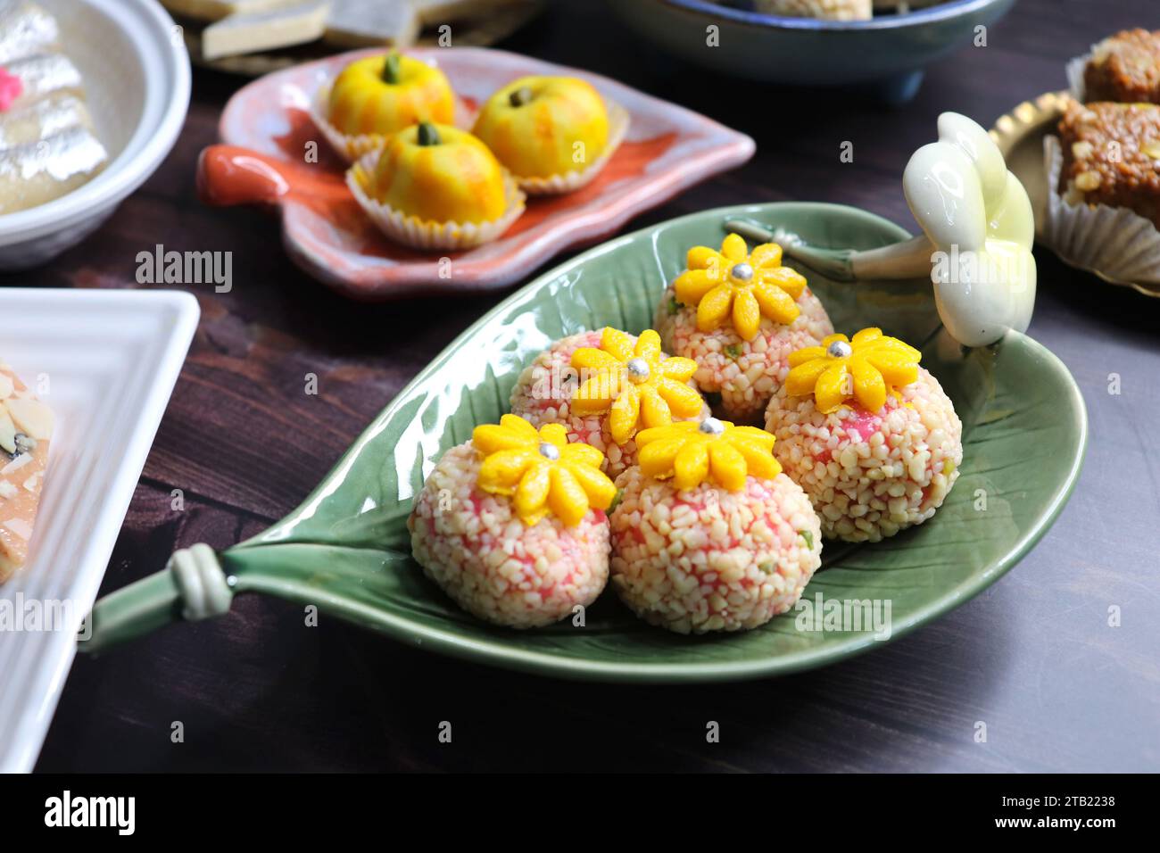 Kaju katli top view hi-res stock photography and images - Alamy