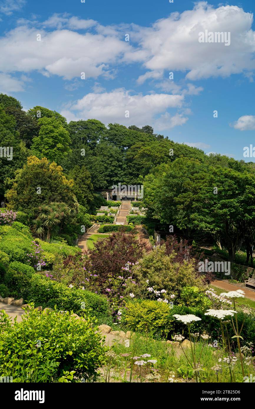 Scarborough parks and gardens hi-res stock photography and images - Alamy