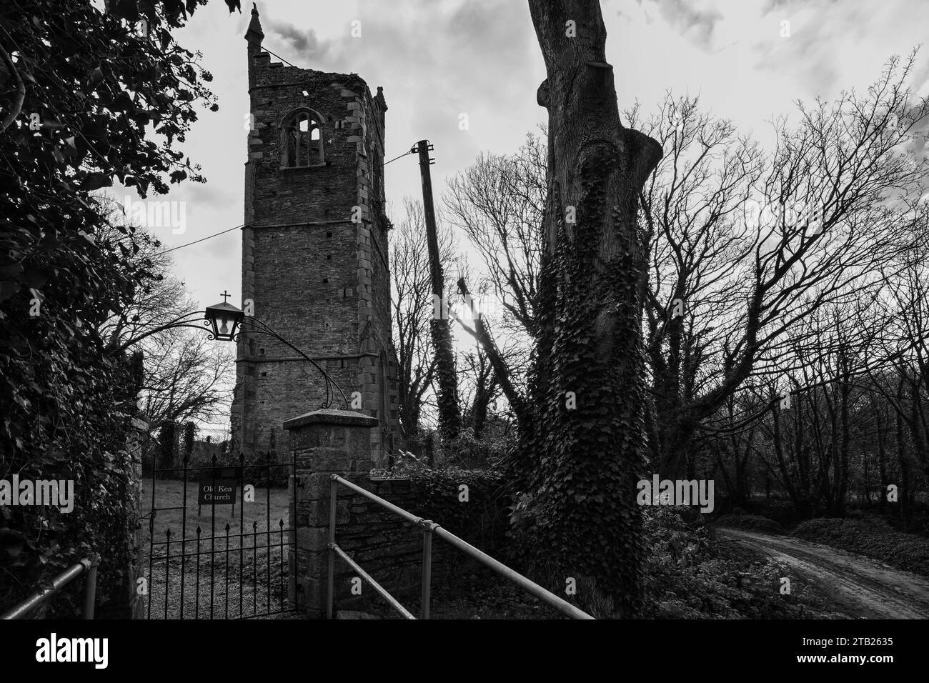 Old buildings truro hi-res stock photography and images - Alamy