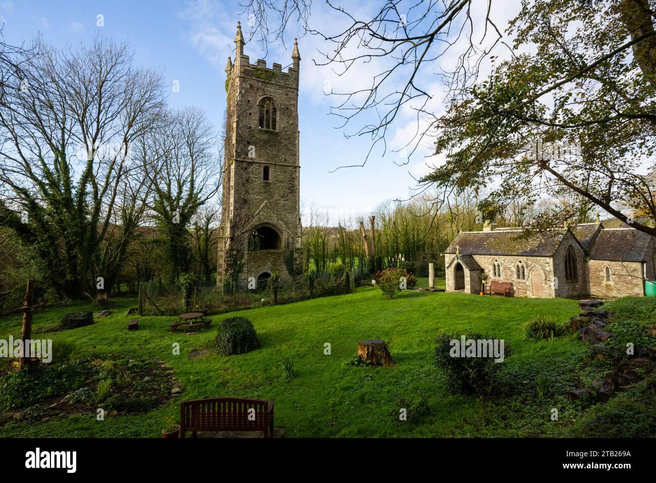 Old buildings truro hi-res stock photography and images - Alamy