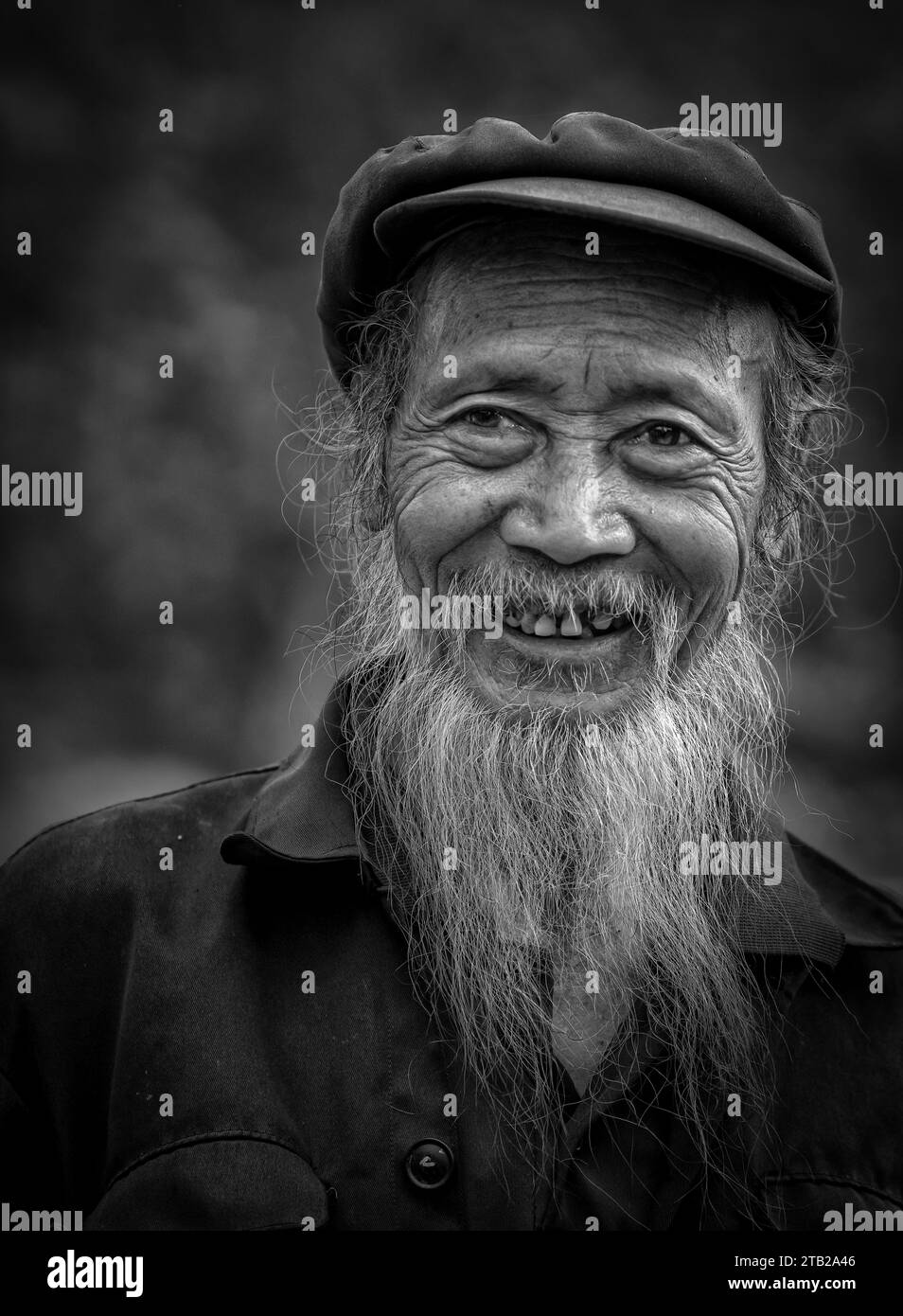 Portrait of the ethnic old man in Phung village, ha Giang, Vietnam ...