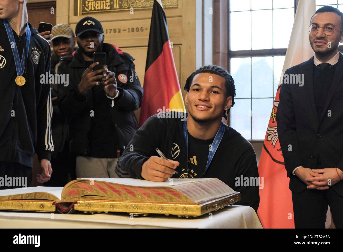 U17 wm hi-res stock photography and images - Alamy