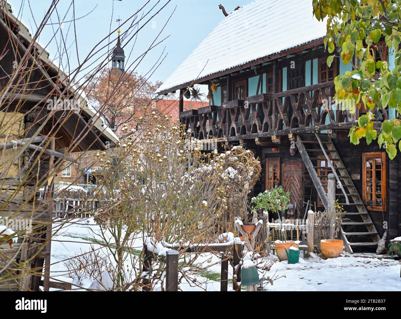 Burg, Germany. 04th Dec, 2023. Snow-covered in winter is a historic ...
