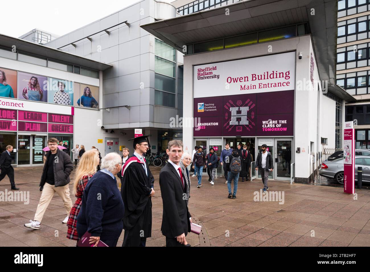 Sheffield Hallam University Owen Building, Yorkshire, UK Stock Photo ...