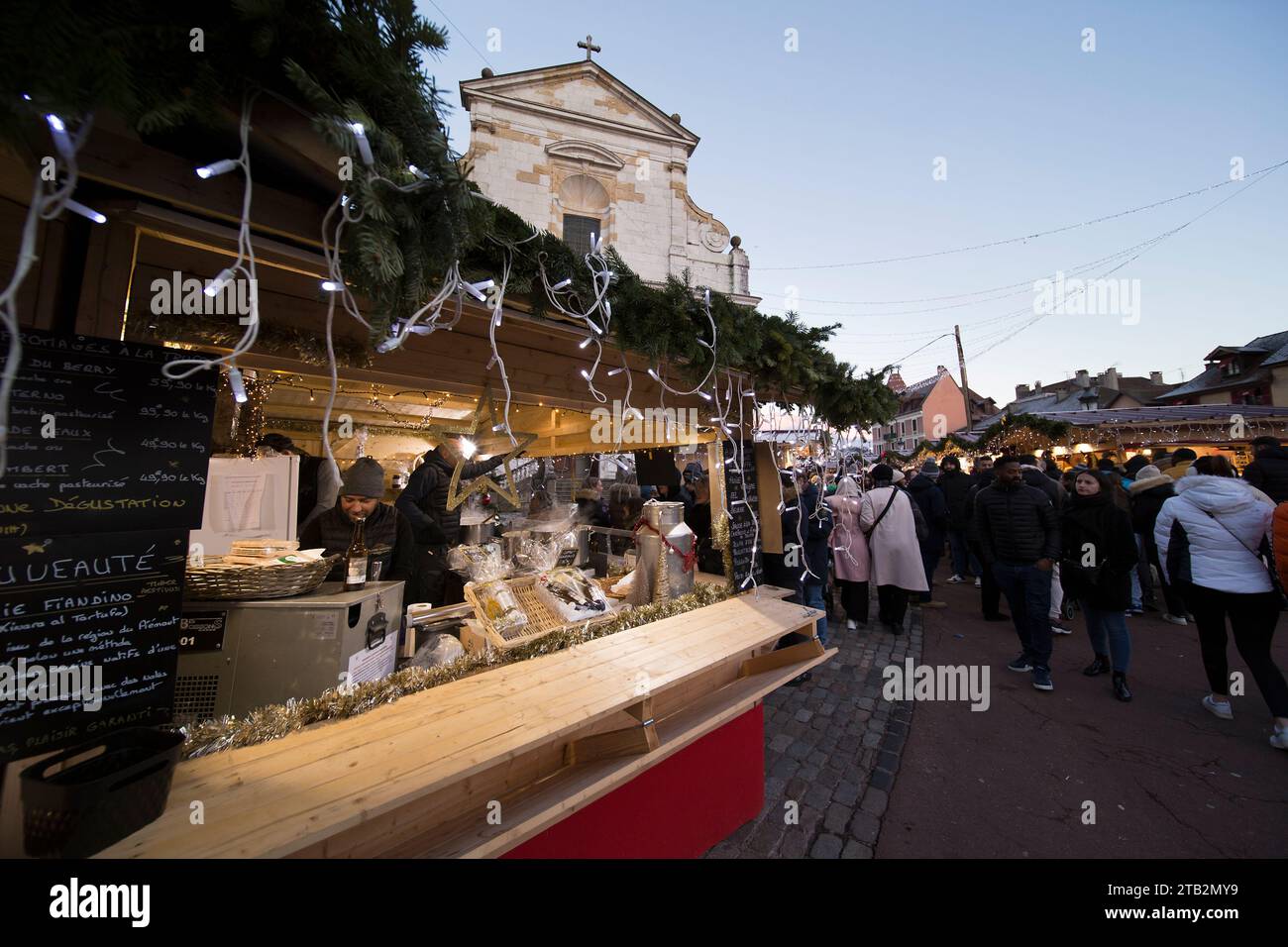 Christmas Market in Annecy, Haute Savoie, France Stock Photo - Alamy