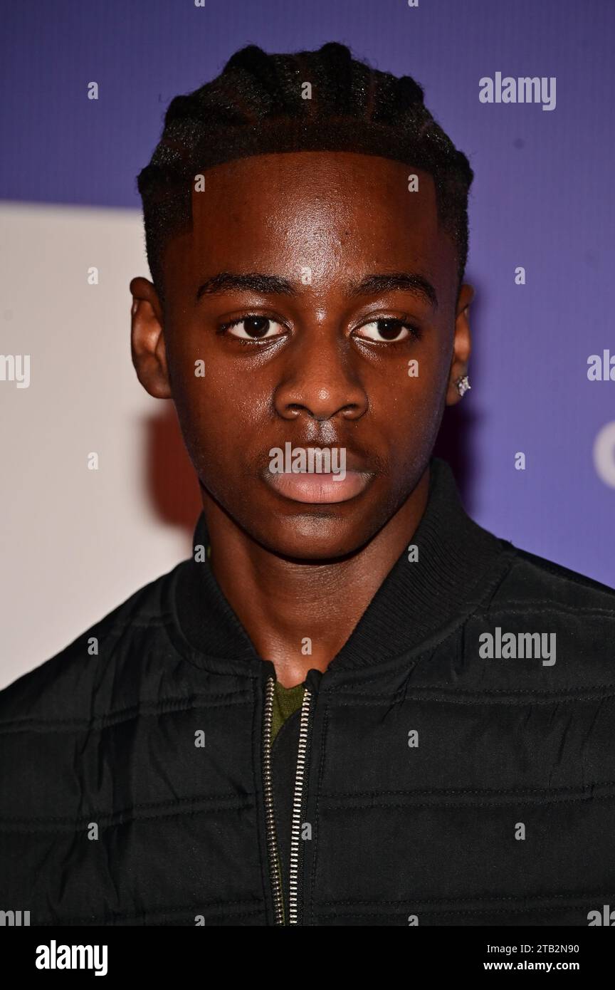 Uk thai chi hi-res stock photography and images - Alamy