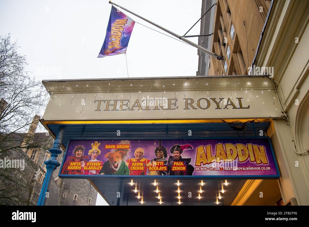 Windsor, Berkshire, UK. 4th December, 2023. The royal town of Windsor ...