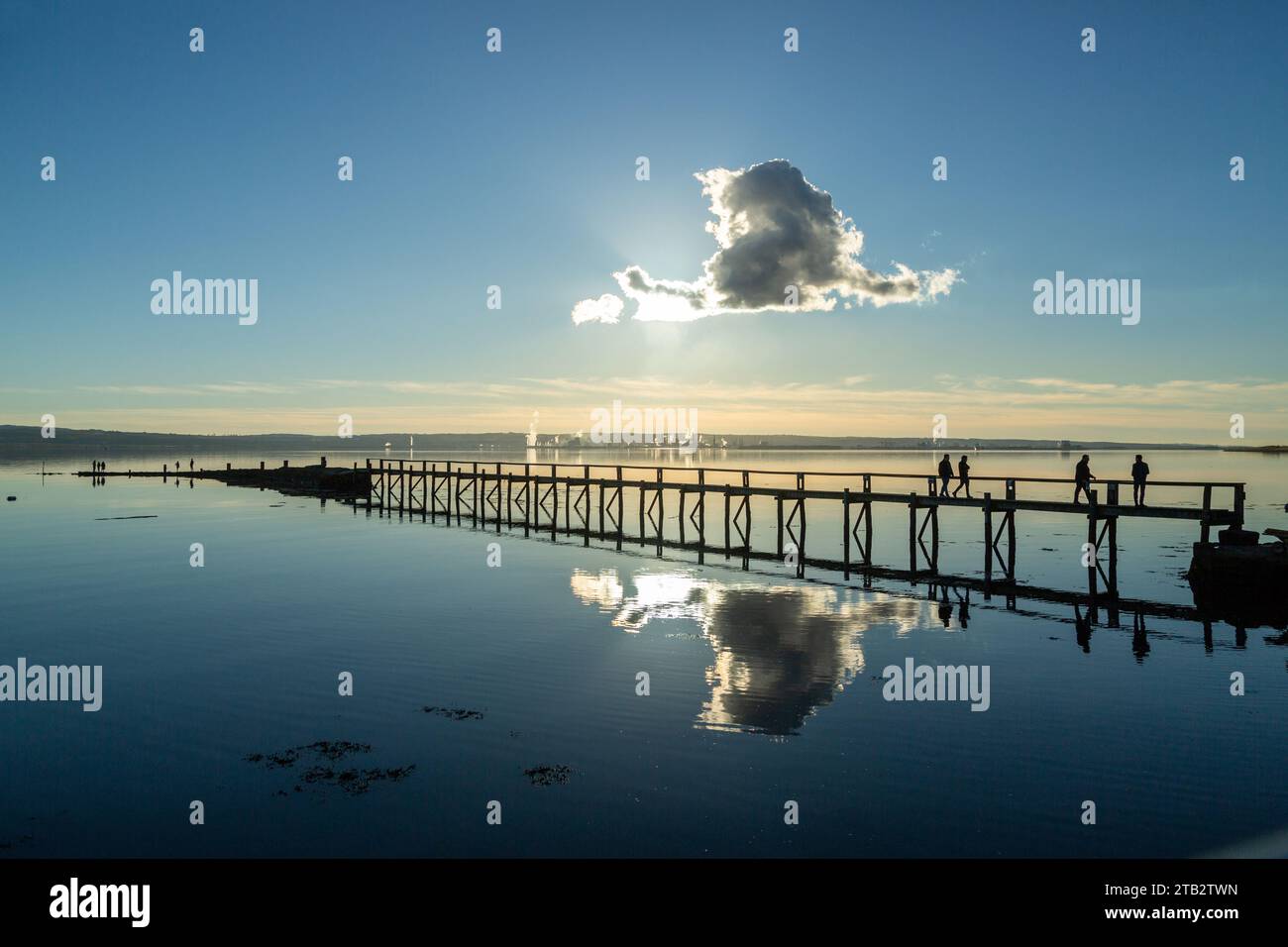 Culross pier fife hi-res stock photography and images - Alamy