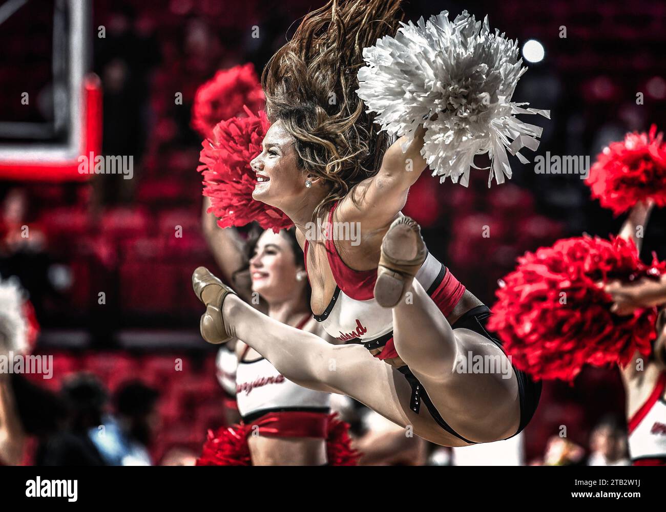 Acrobatic cheerleaders hi-res stock photography and images - Alamy