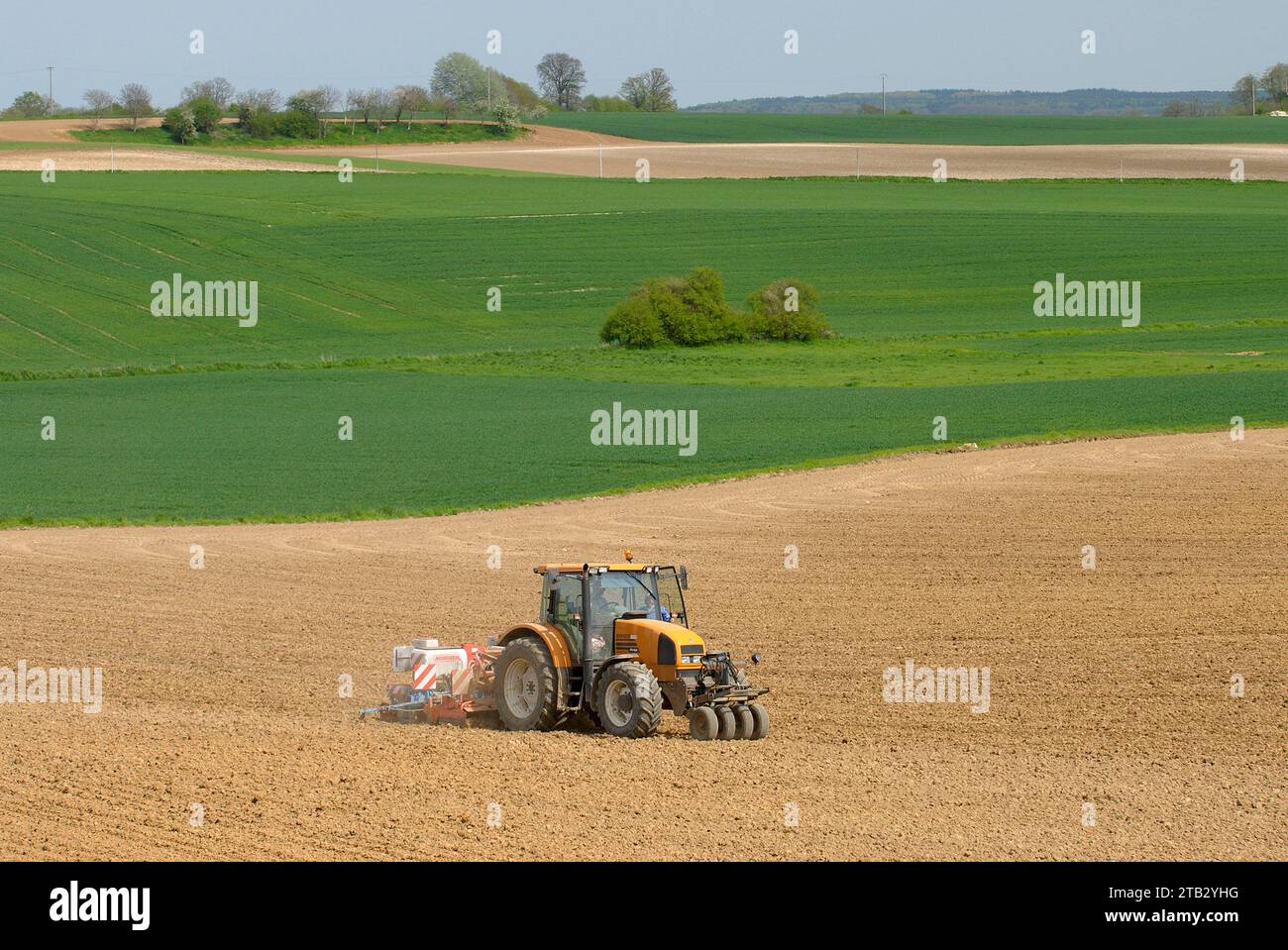 Agricultural farm landscapes hi-res stock photography and images - Alamy