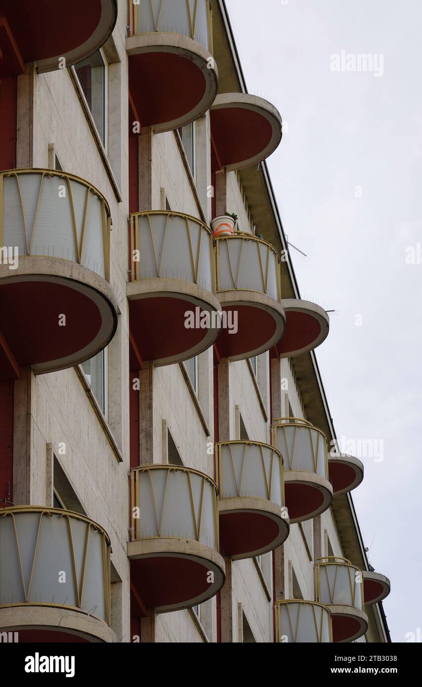 Rented building hi-res stock photography and images - Alamy