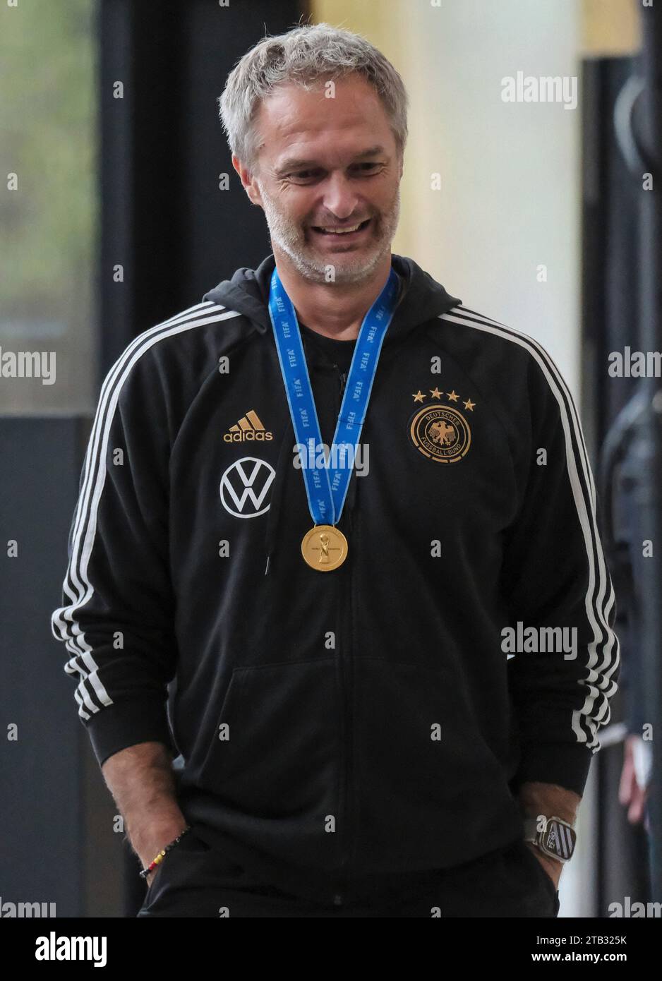 Frankfurt, Deutschland. 04th Dec, 2023. Christian Wueck (U17 Bundestrainer), GER, Offizieller ...