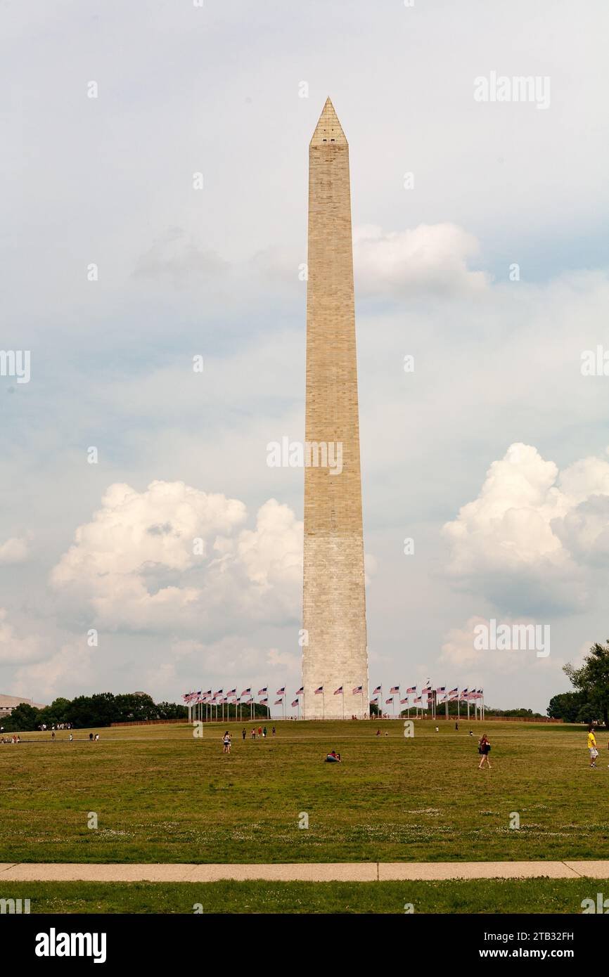Dc monument grounds hi-res stock photography and images - Alamy