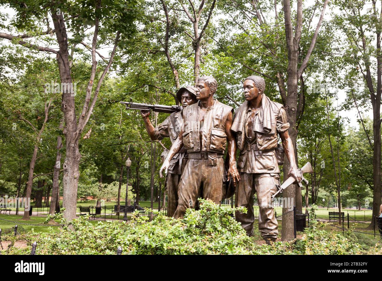 The Three Servicemen Statue, Vietnam Veterans Memorial, 5 Henry Bacon ...