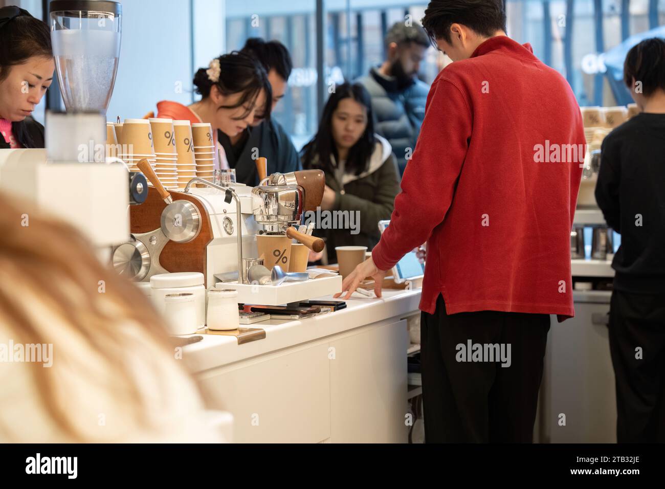 KYOTO, JAPAN - DEC 01, 2023 : Kyoto Arabica Cafe at Kiyomizu dera shrine area Stock Photo - Alamy