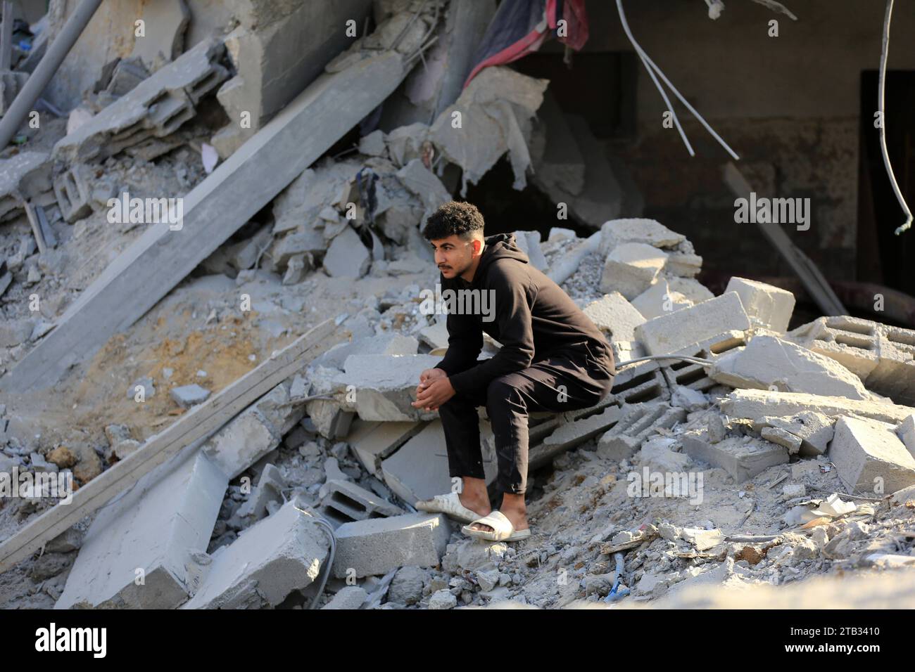 A view of the heavily damaged, collapsed buildings after Israeli ...