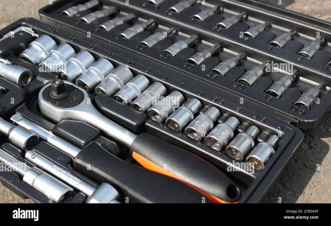 Mechanic hand in toolbox hi-res stock photography and images - Alamy