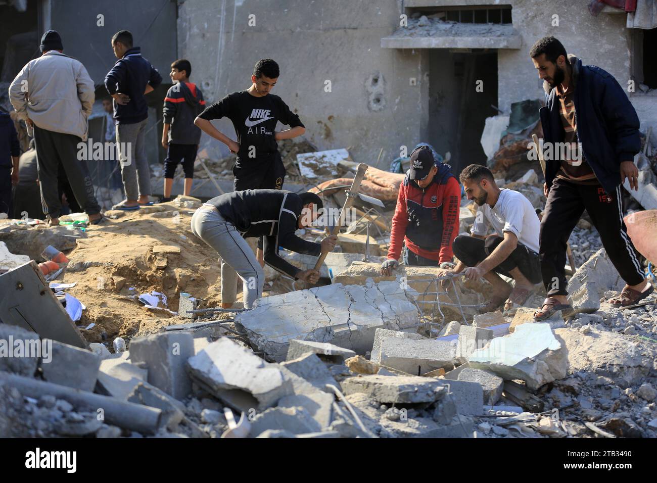 A view of the heavily damaged, collapsed buildings after Israeli ...