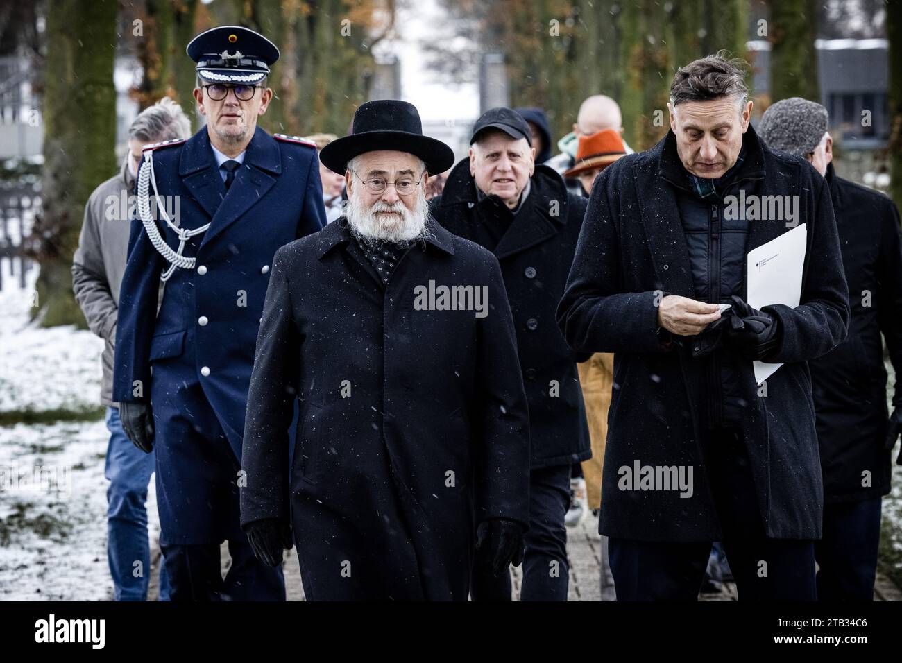 YSSELSTEYN - Rabbi Binyomin Jacobs, Chief Rabbi of the Netherlands ...