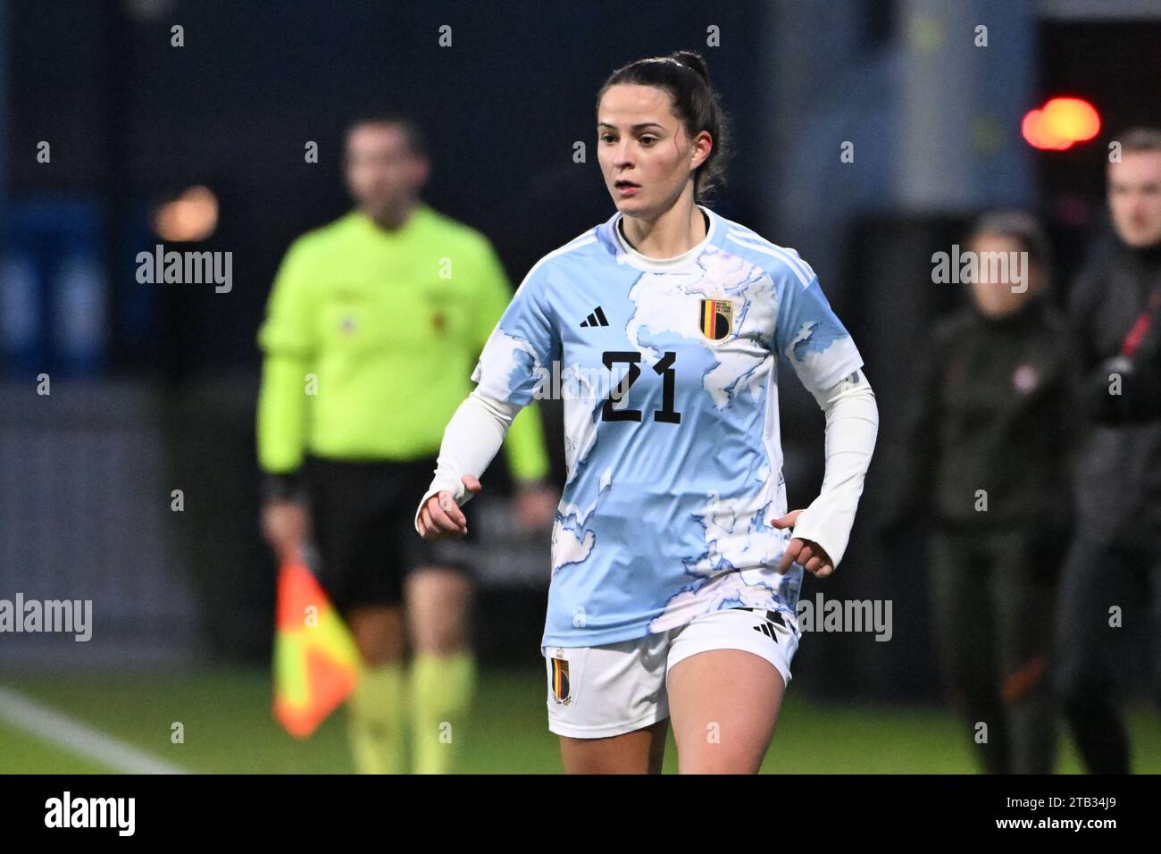 Monday 4 december 2023 hi-res stock photography and images - Alamy