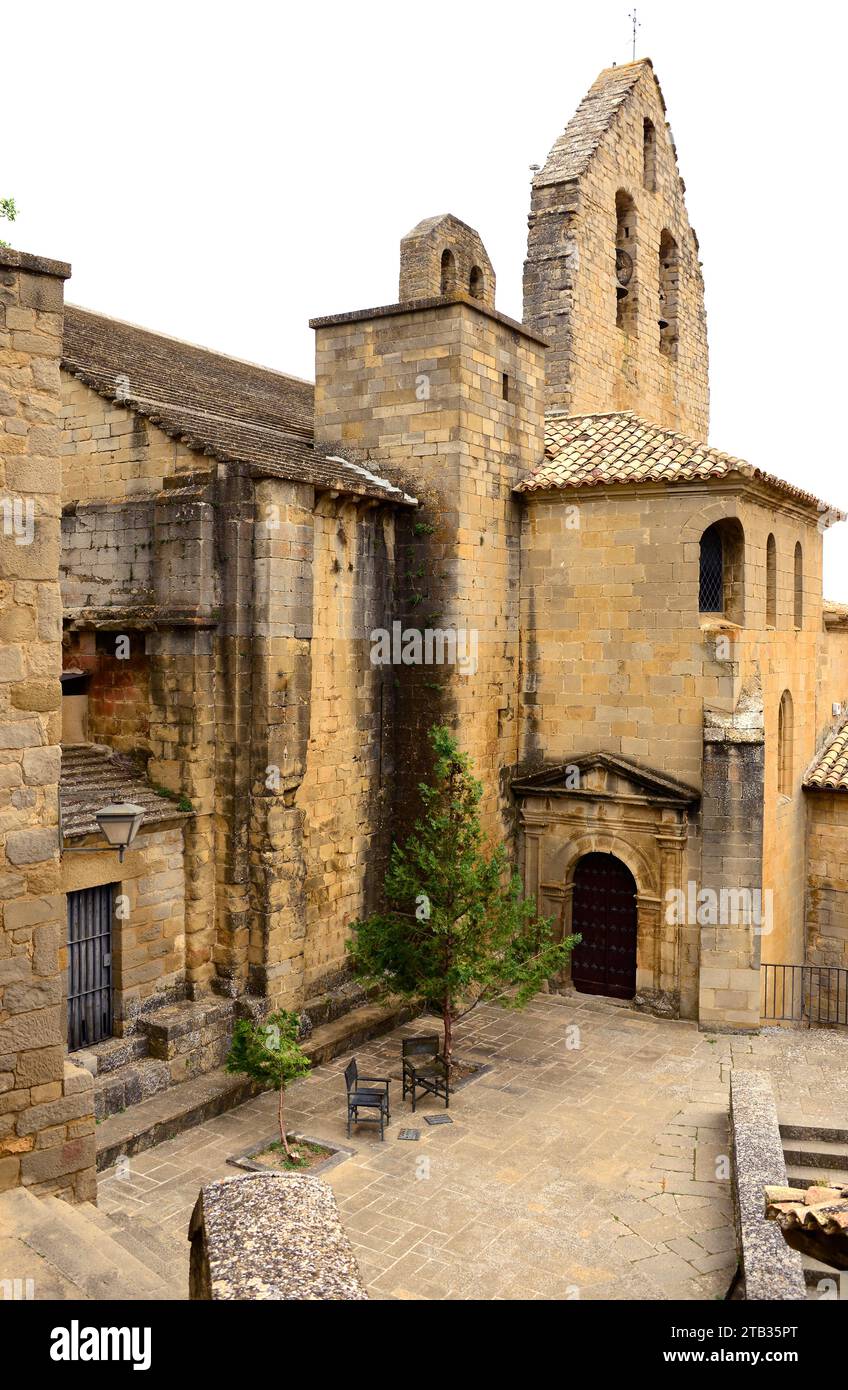 Sos del rey catolico church hi-res stock photography and images - Alamy
