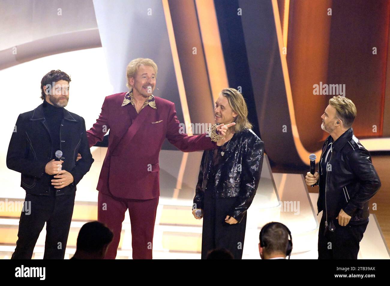 Thomas Gottschalk mit Howard Donald, Mark Owen und Gary Barlow von Take ...