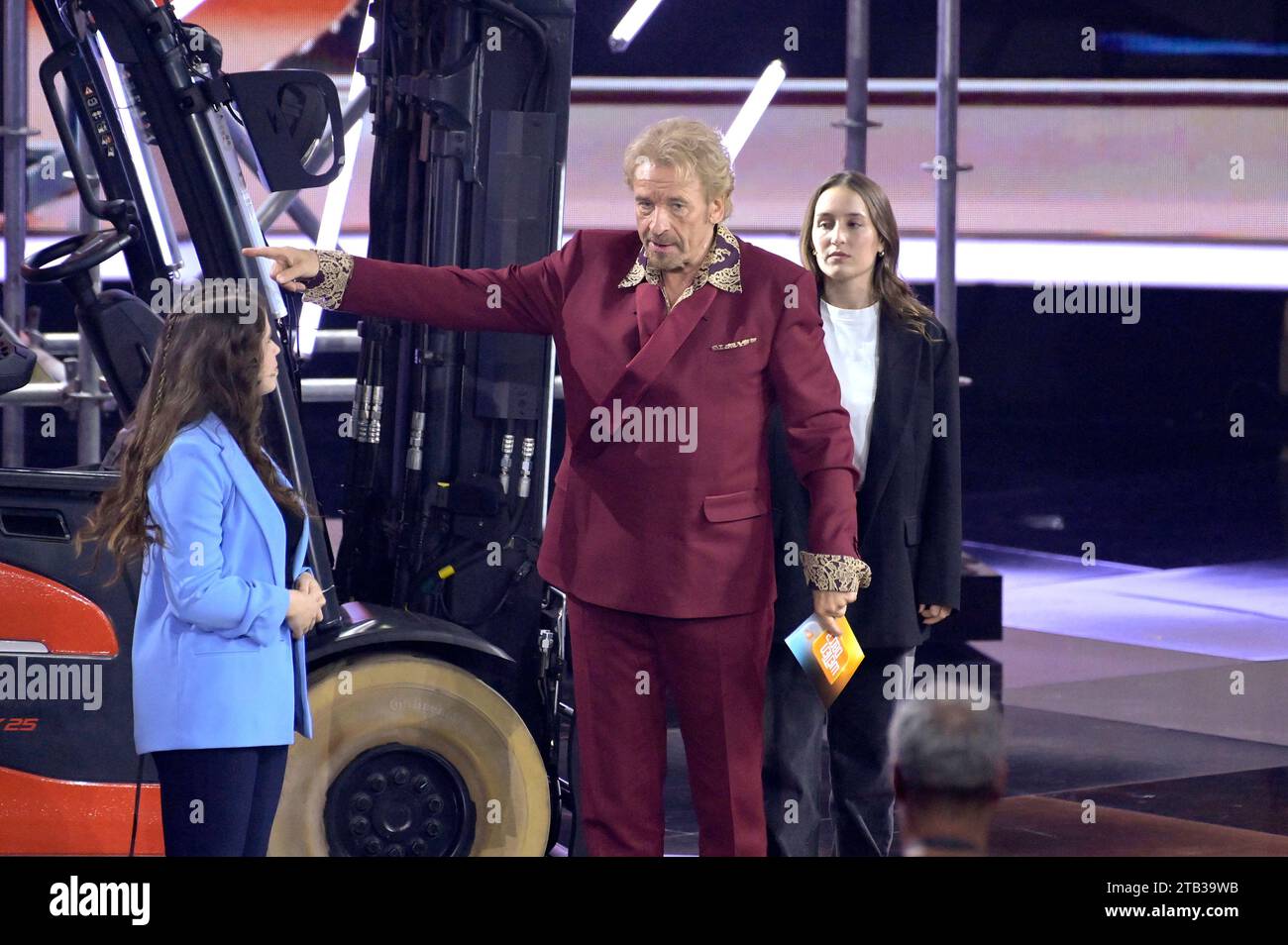 Thomas Gottschalk mit den Wettkandidatinnen Antonia Fleig und Michelle ...