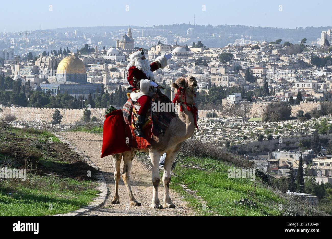East Jerusalem, Israel. 04th Dec, 2023. Palestinian Christian Issa ...