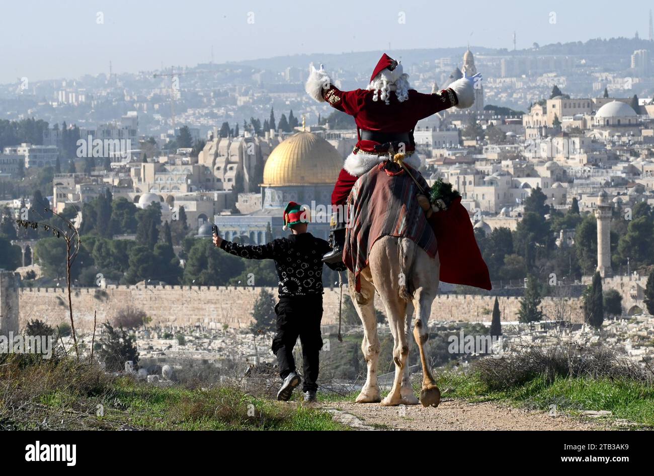 East Jerusalem, Israel. 04th Dec, 2023. Palestinian Christian Issa ...
