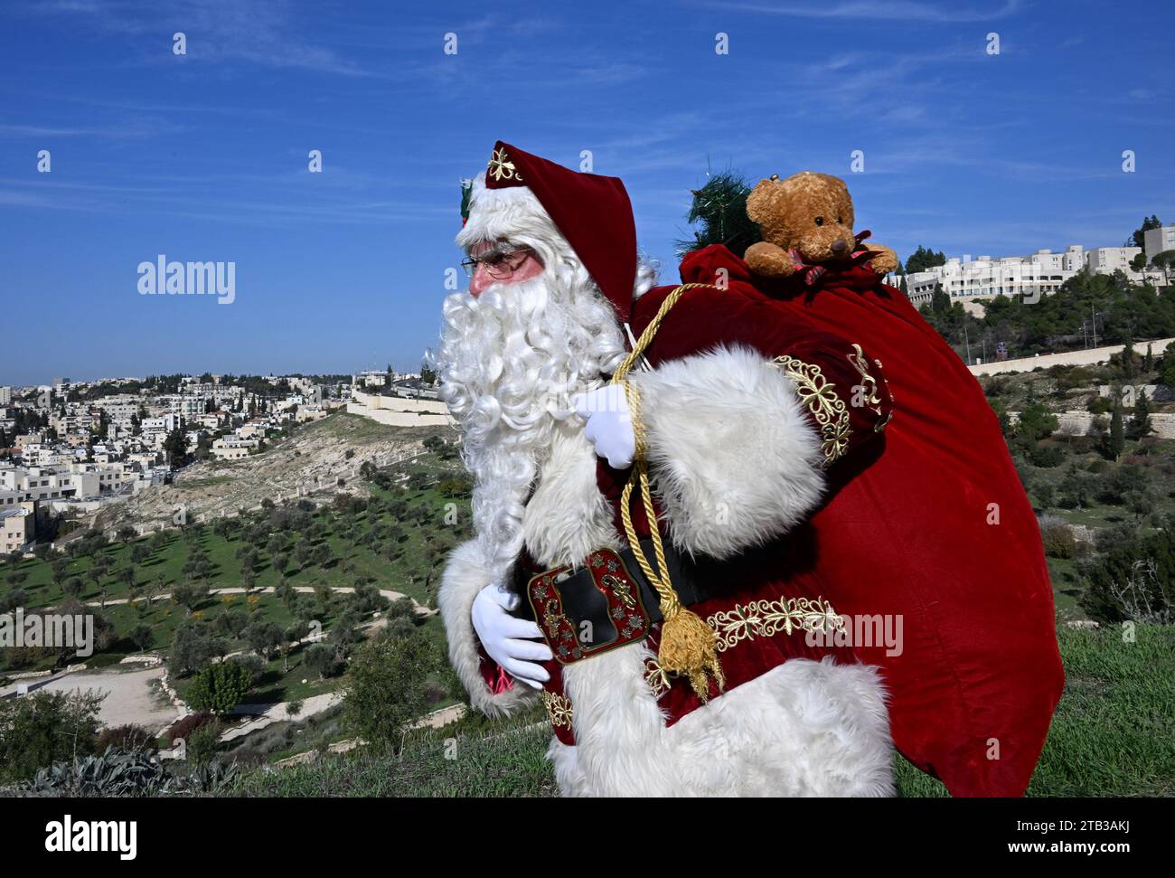 East Jerusalem, Israel. 04th Dec, 2023. Palestinian Christian Issa ...