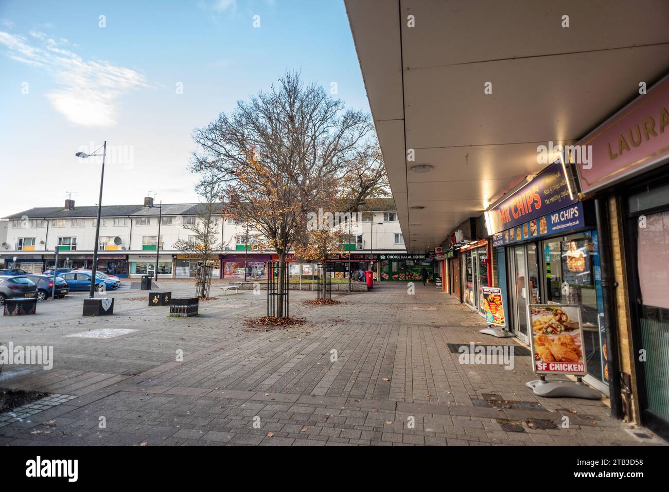 Crawley, November 29th 2023: Parade of shops at Langley Green Stock ...