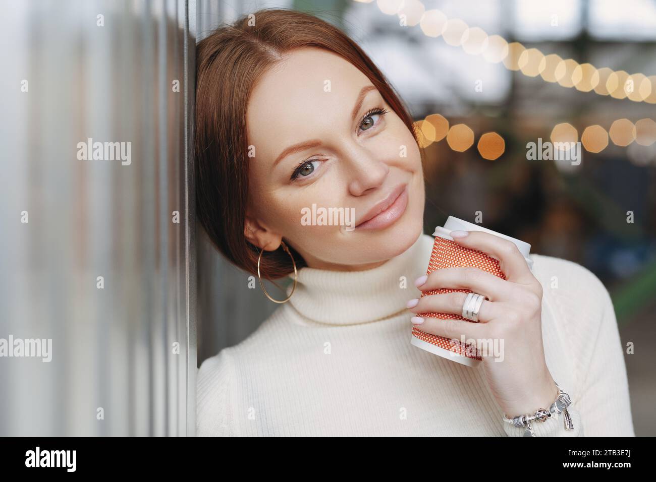 Smiling gently hi-res stock photography and images - Alamy