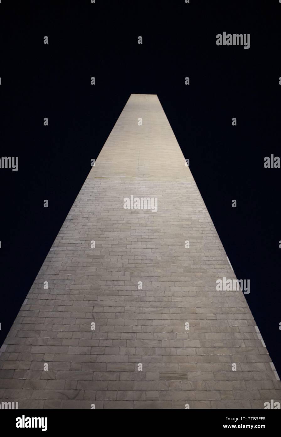 The Washington Monument is an obelisk on the National Mall in ...