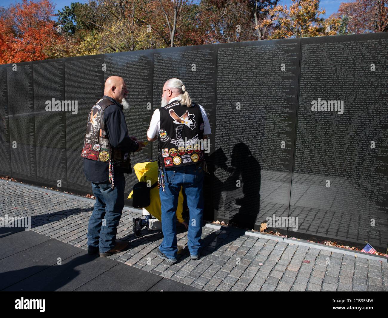 The Vietnam Veterans Memorial, commonly called the Vietnam Memorial, is ...
