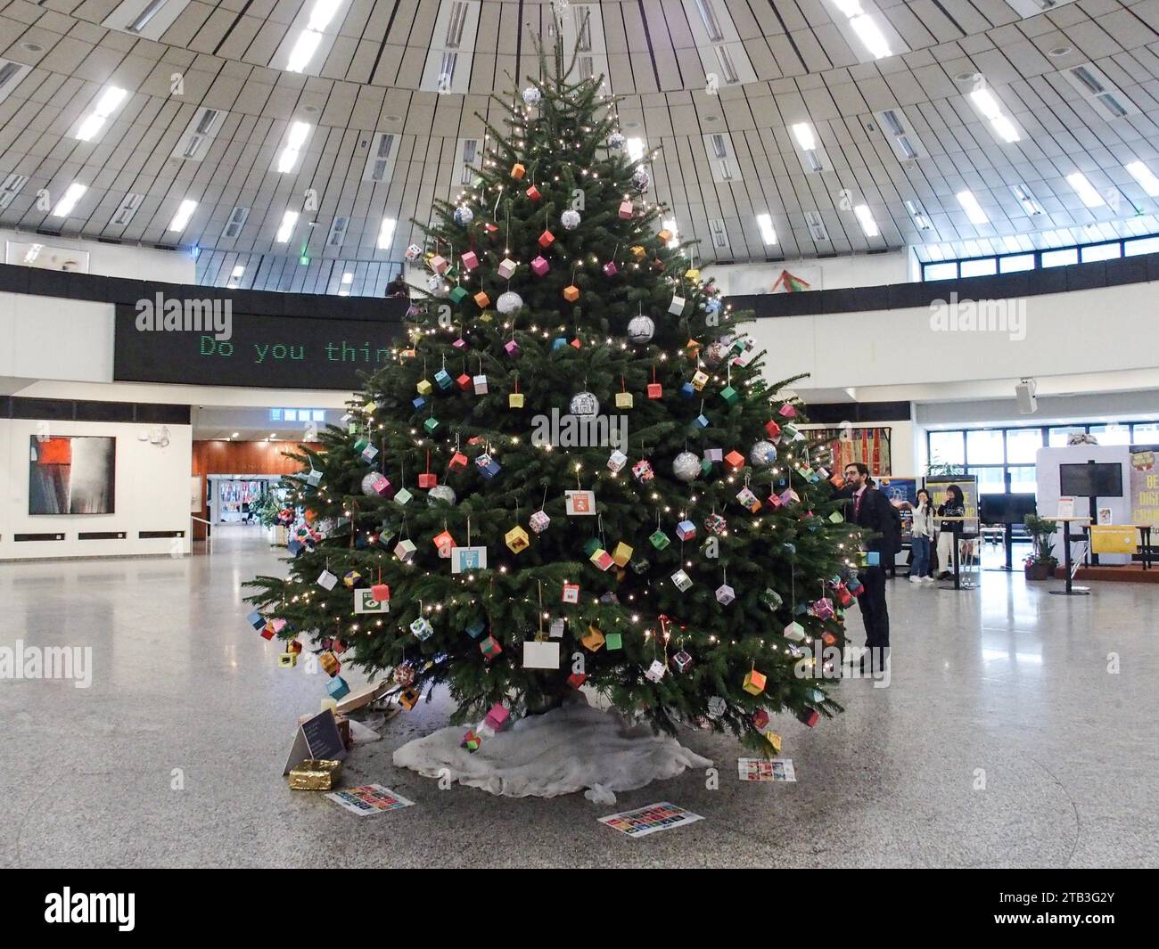Vienna, Austria, Austria. 4th Dec, 2023. A Christmas tree in the middle ...