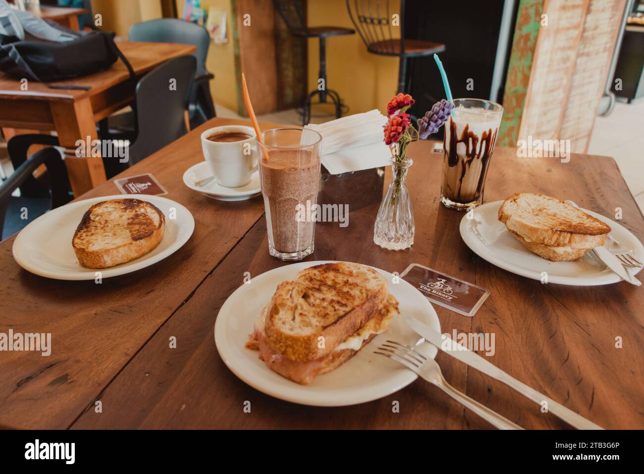 Coffee set dining table hi-res stock photography and images - Alamy