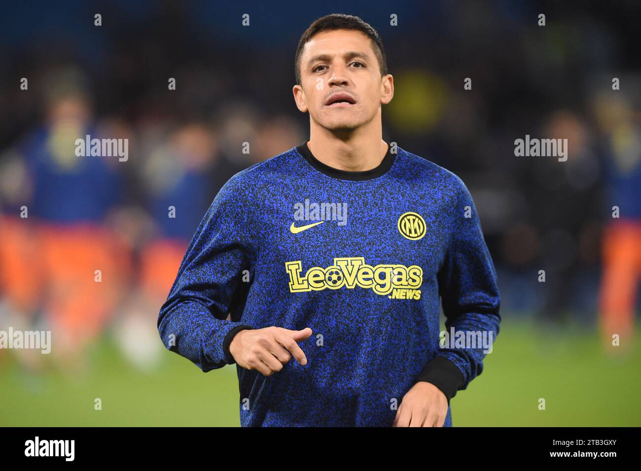 Naples, Italy. 3 Dec, 2023. Alexis Sanchez of FC Internazionale warms ...