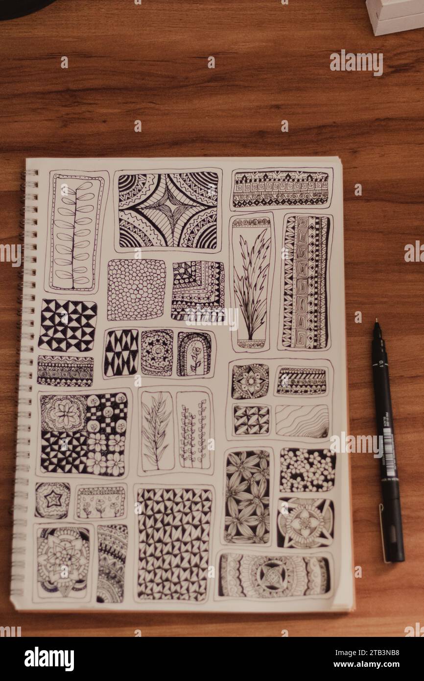Doodle art therapy hi-res stock photography and images - Alamy