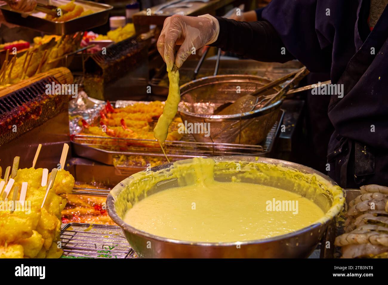 Heated oil hi-res stock photography and images - Alamy