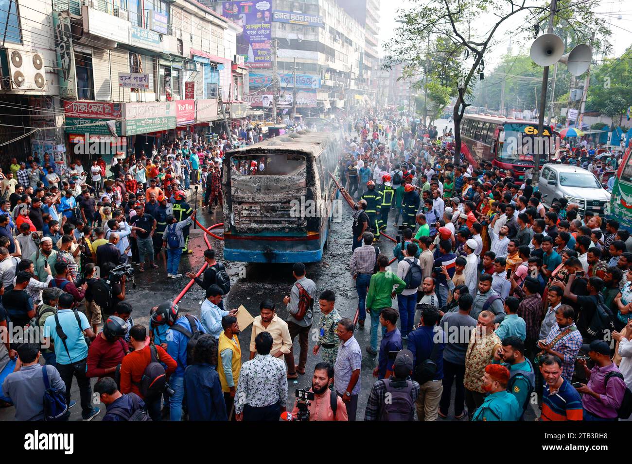 Dhaka, Bangladesh. 4th Dec, 2023. During a nationwide lockdown called ...