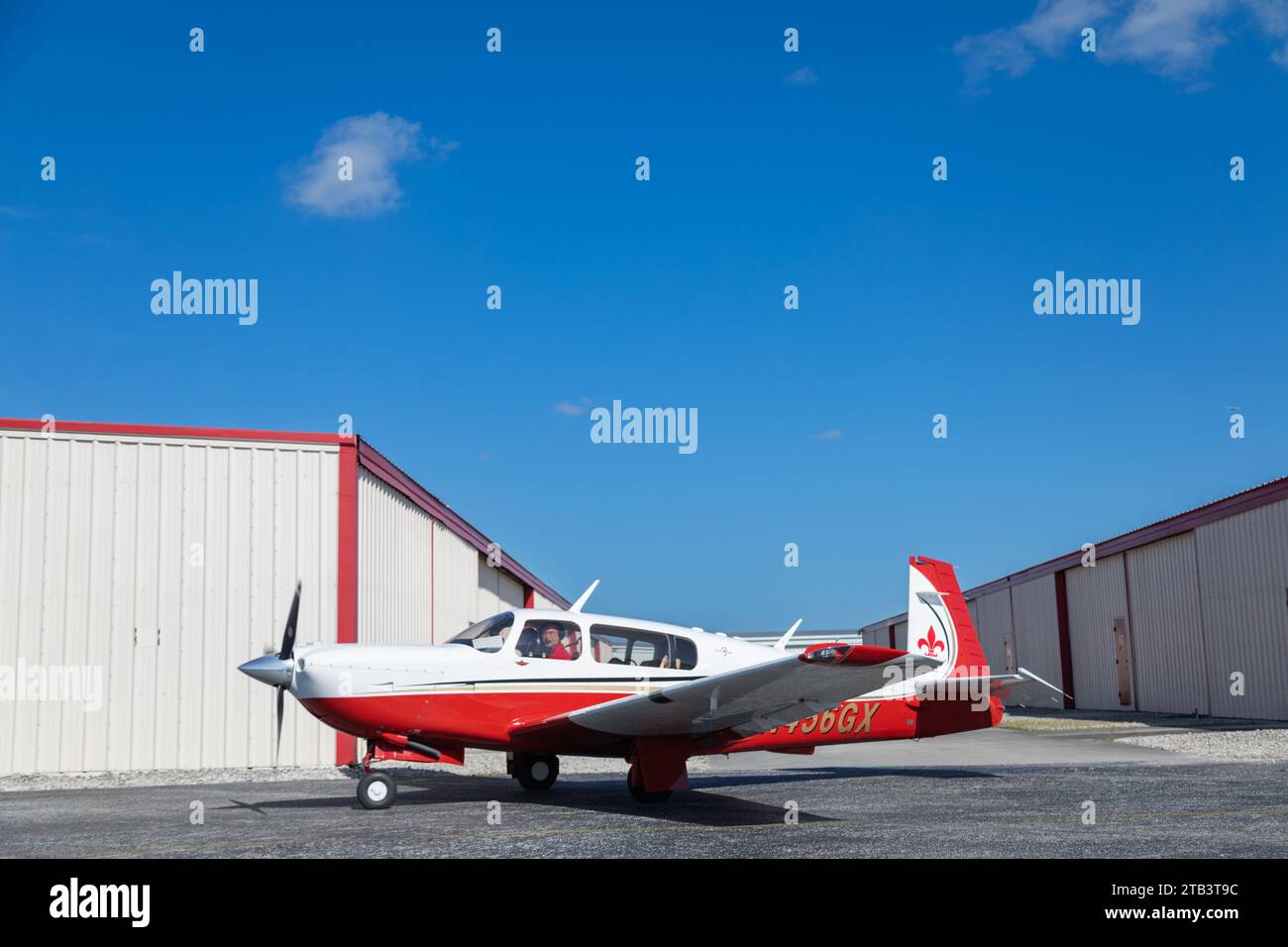Small Single Engine Airplane moving in Front of a Hangar, Hollywood ...