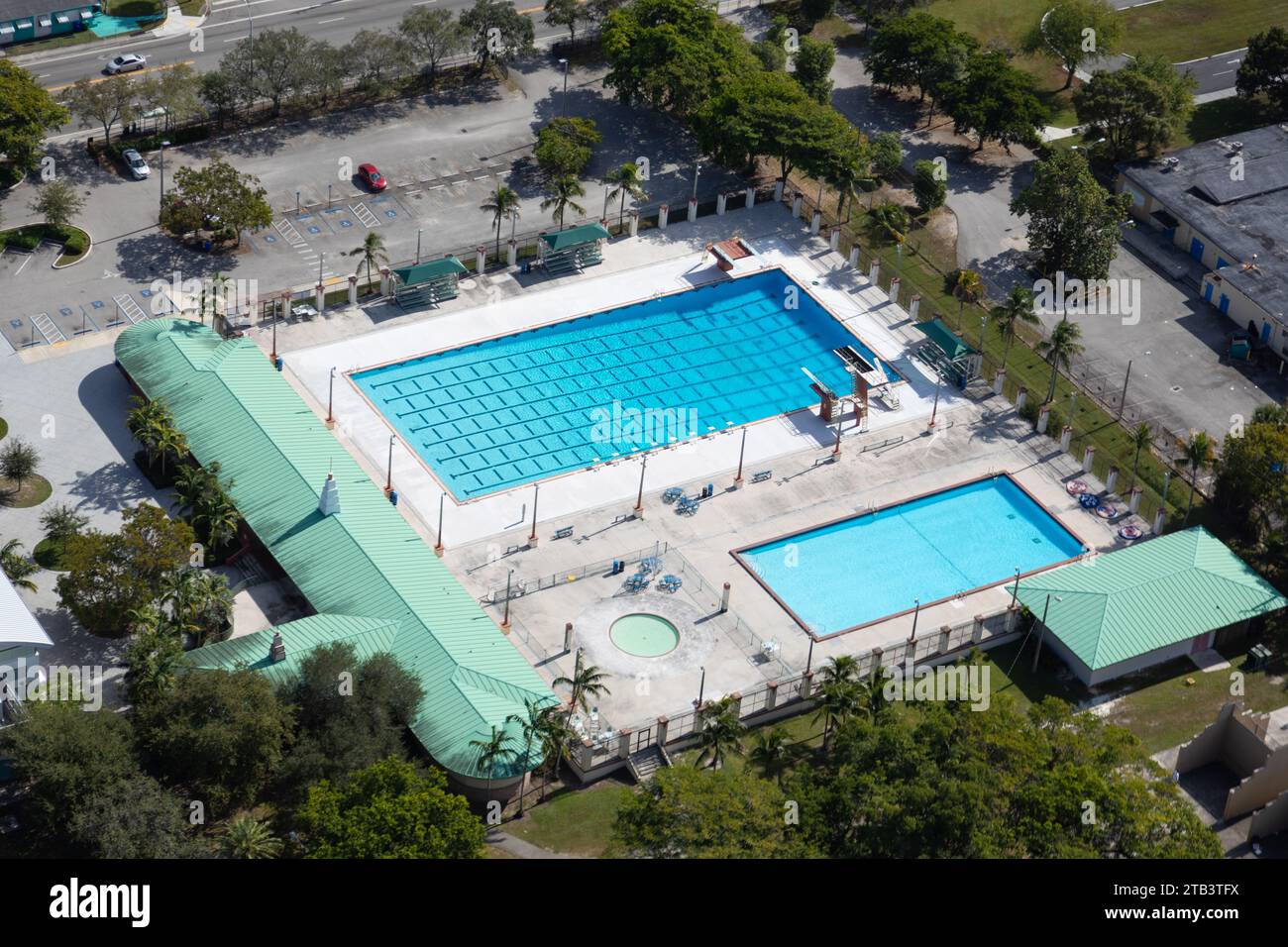 Aerial swimming pool miami hi-res stock photography and images - Alamy