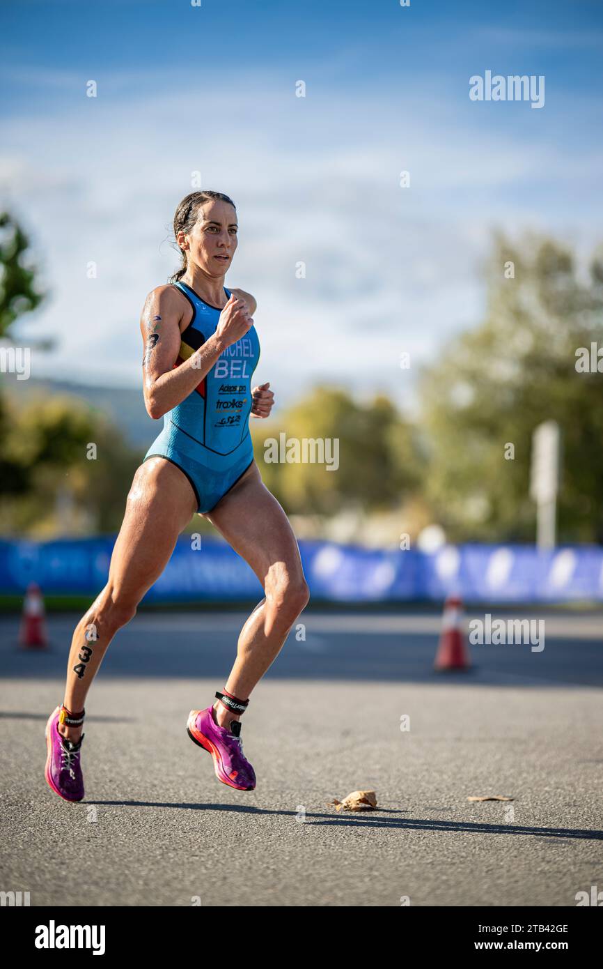 Claire Michel running in Pontevedra in the 2023 World Triathlon ...