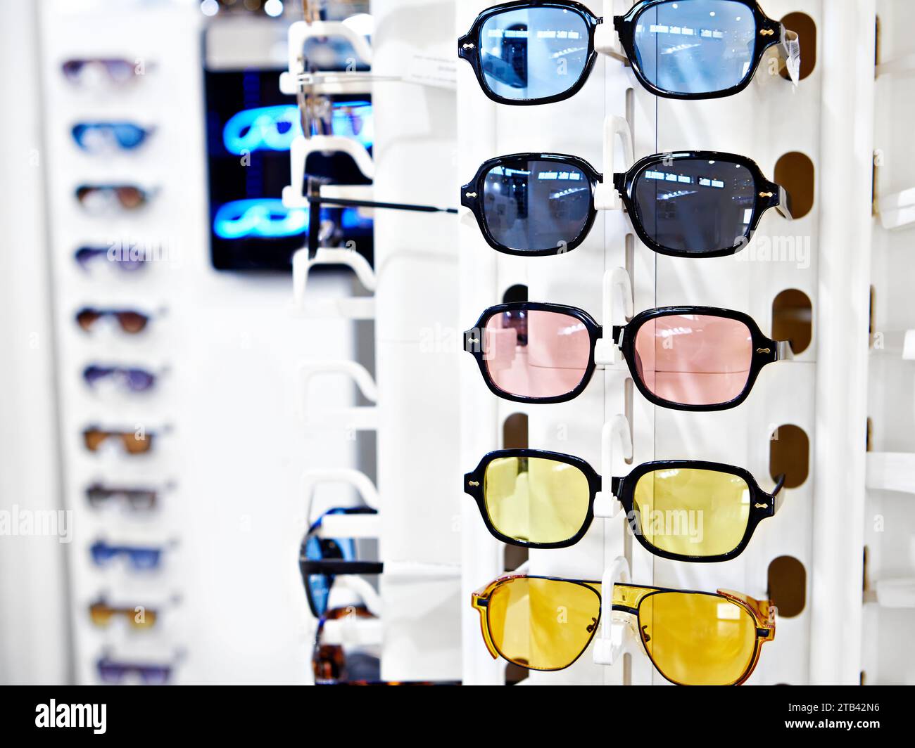 Eyewear store glasses display hi-res stock photography and images - Alamy
