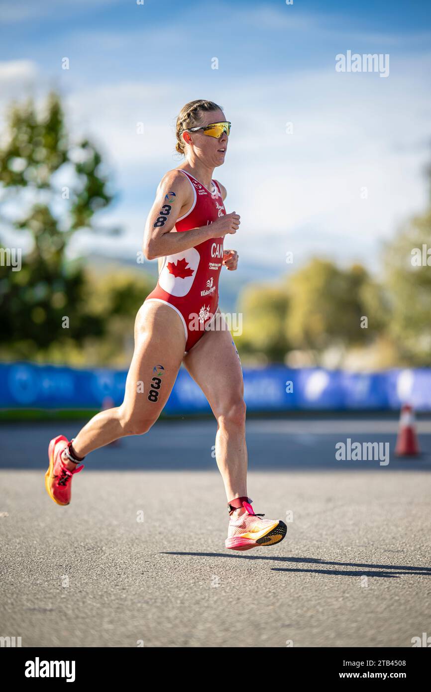 Dominika Jamnicky running in Pontevedra in the 2023 World Triathlon ...